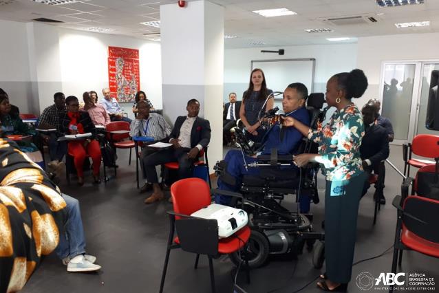 Brasil coopera para a inclusão de pessoas com deficiência em Angola ...