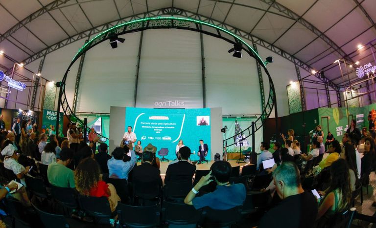 Ministro Carlos Fávaro destaca parceria verde pela agricultura entre o ...