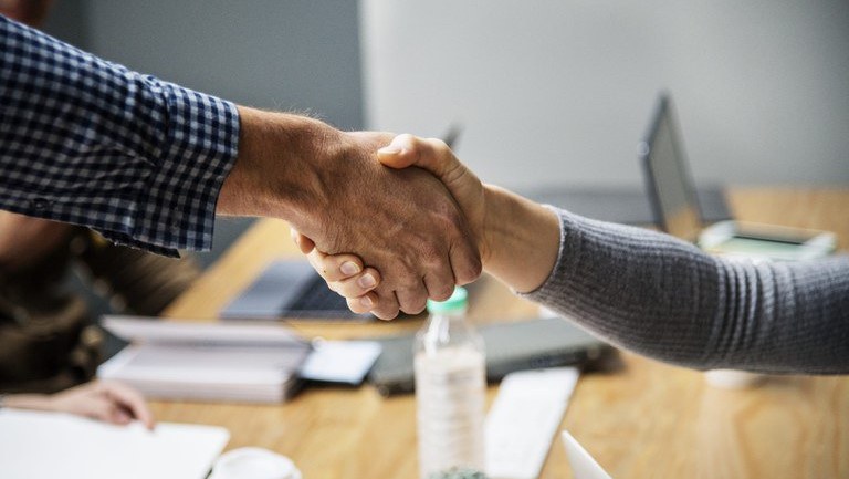 AGU e CGU assinam acordo de leniência com a empresa Freepoint ...