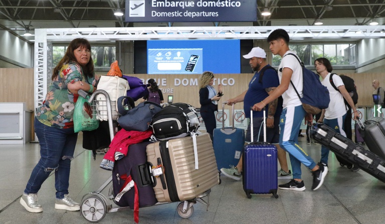 AGU garante competência da Anac para regular cobrança de bagagens ...