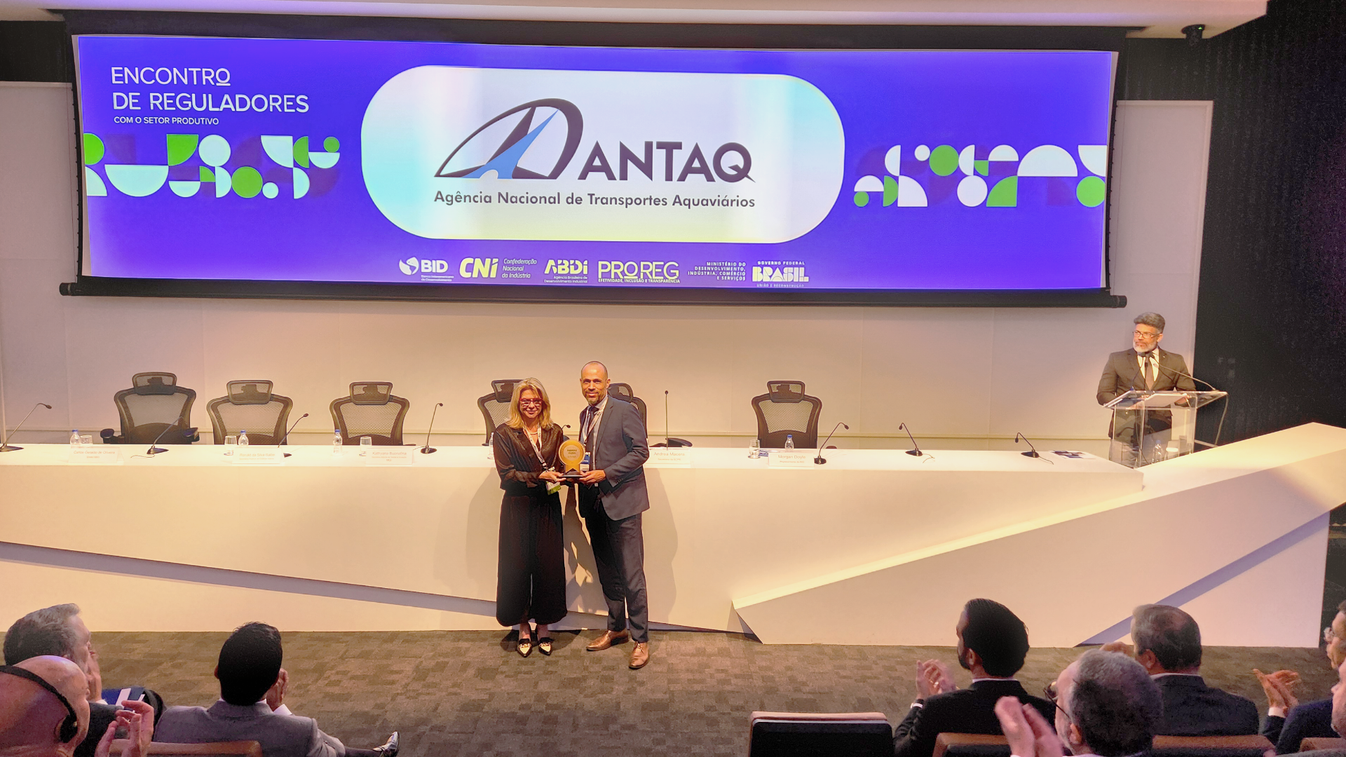 Selo ouro por Excelência Regulatória é entregue à ANTAQ — Agência ...