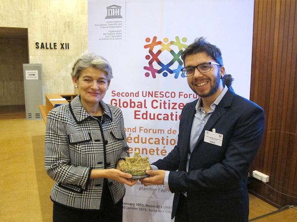 Bolsista da Capes participa de Fórum em Paris a convite da Unesco — CAPES