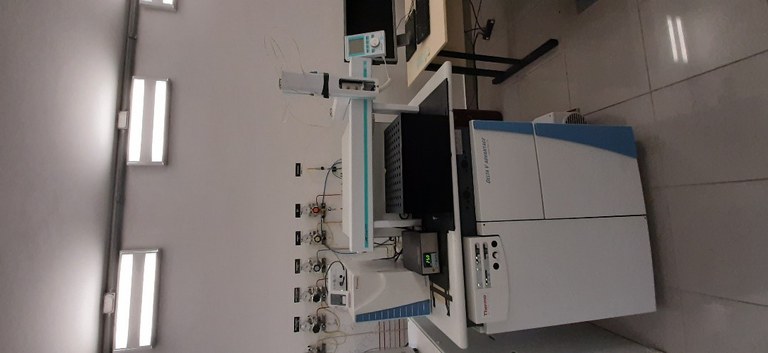 GasBenchII.jpg — Centro de Desenvolvimento da Tecnologia Nuclear - CDTN