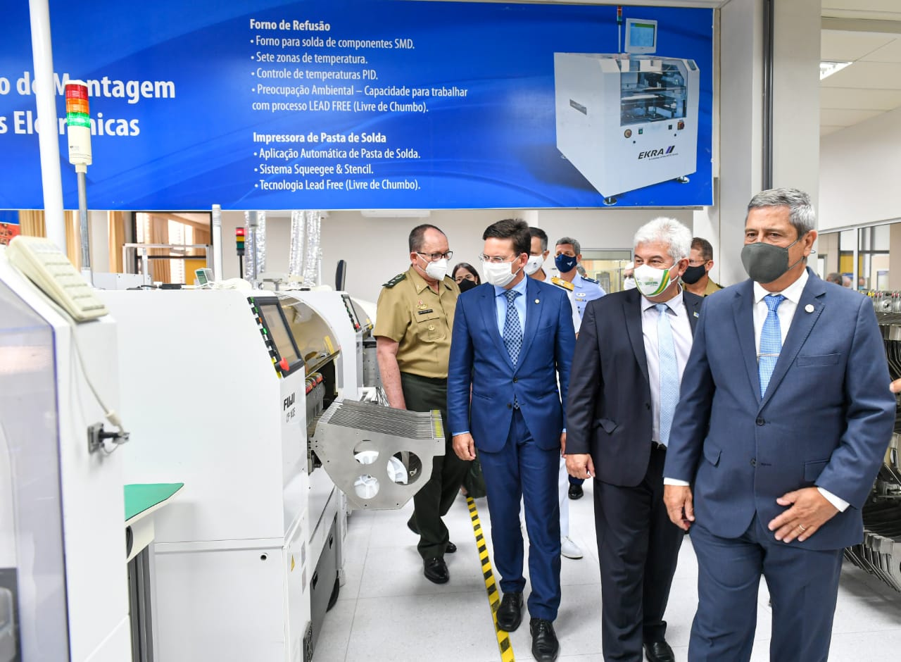 Comitiva do Ministério da Defesa visita polo de excelência em ...