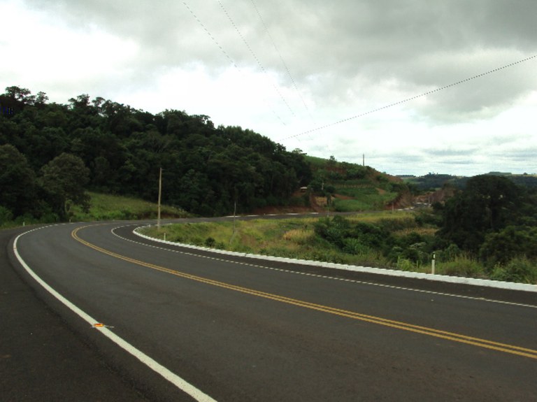 BR-282 em Santa Catarina está concluída — Departamento Nacional de ...