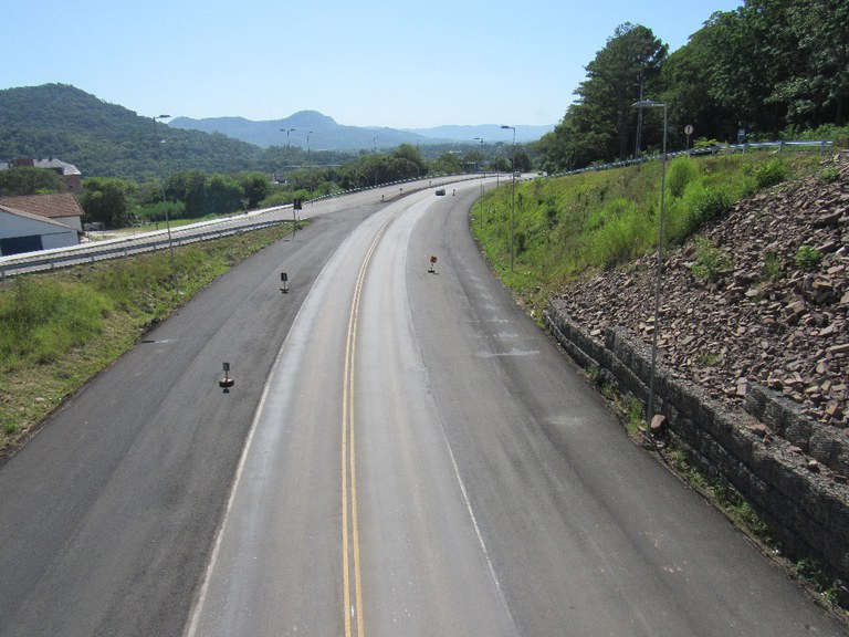 Travessia Urbana de Santa Maria: DNIT instala barreiras de concreto na ...