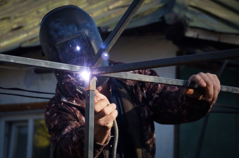 Brazil reaches the highest number of people working in its history