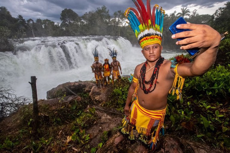 Ethnic tourism with the Haliti-Paresi natives