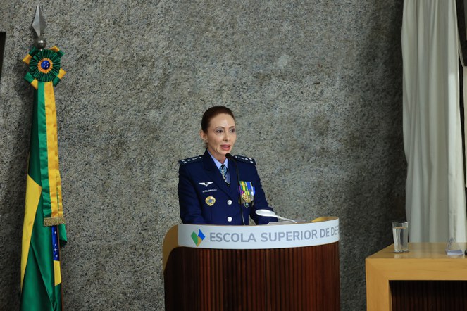 Escola Superior de Defesa tem nova Comandante — Escola Superior de Defesa - ESD