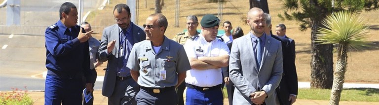 Novo diretor do Centro W J Perry visita a ESD — Escola Superior de ...