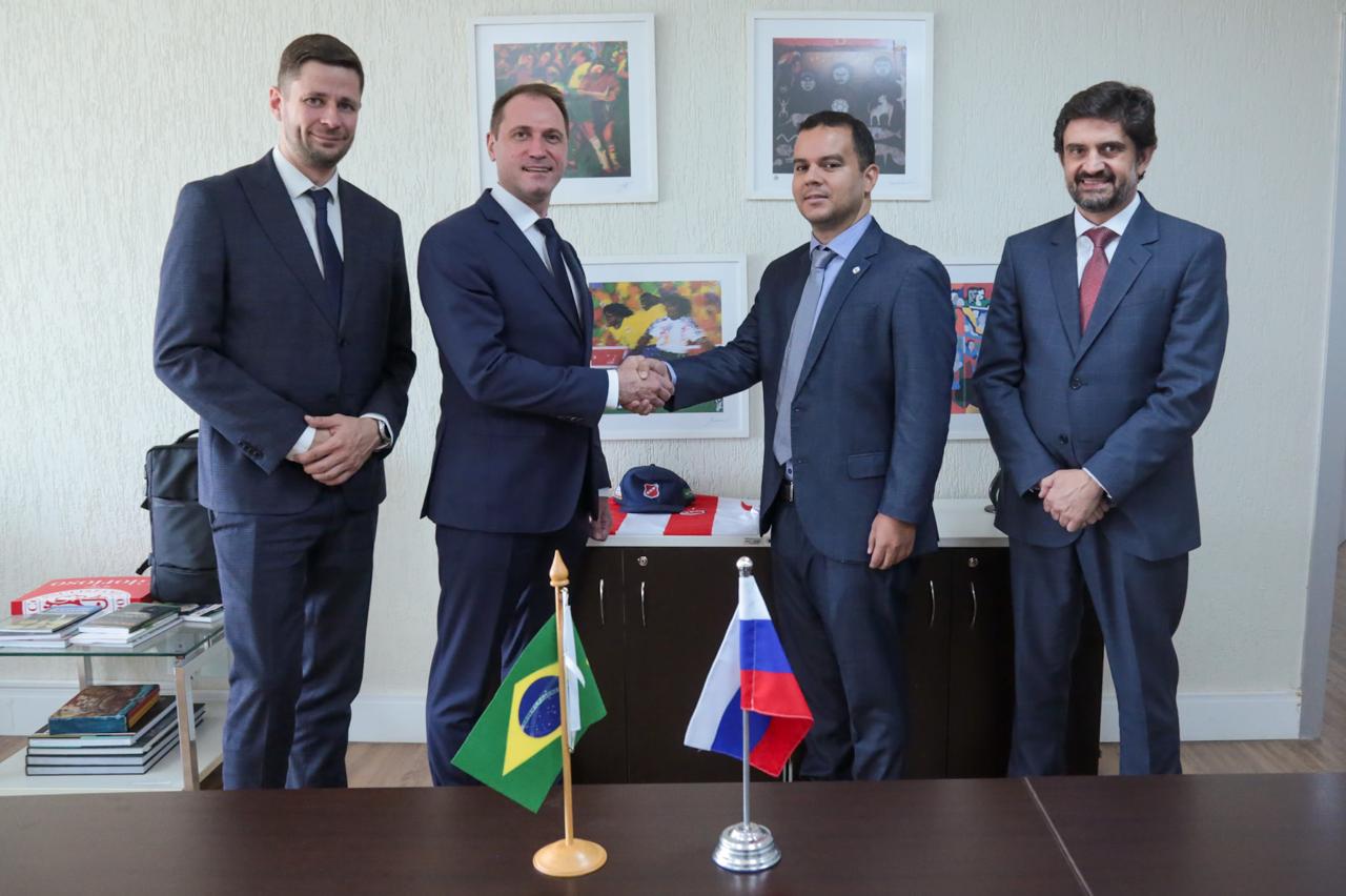 China e Rússia realizam reunião bilateral com MEsp para fortalecer ...