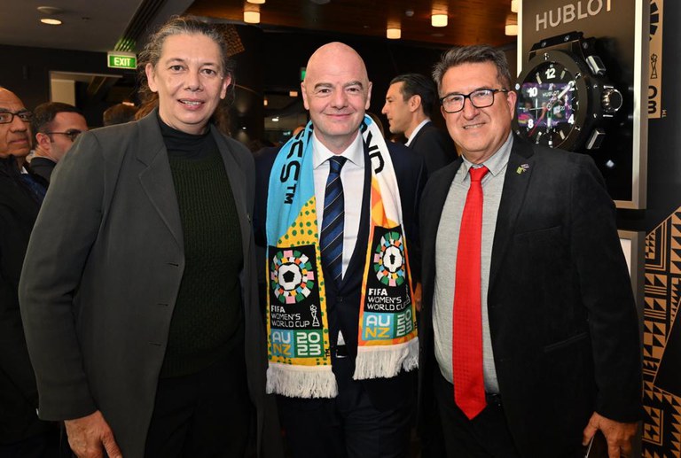 Ministra Ana Moser realiza reuniões com organizadores da Copa do Mundo ...