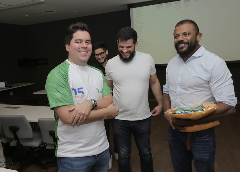 Ministro do Esporte conhece instalações do Centro de Treinamento ...