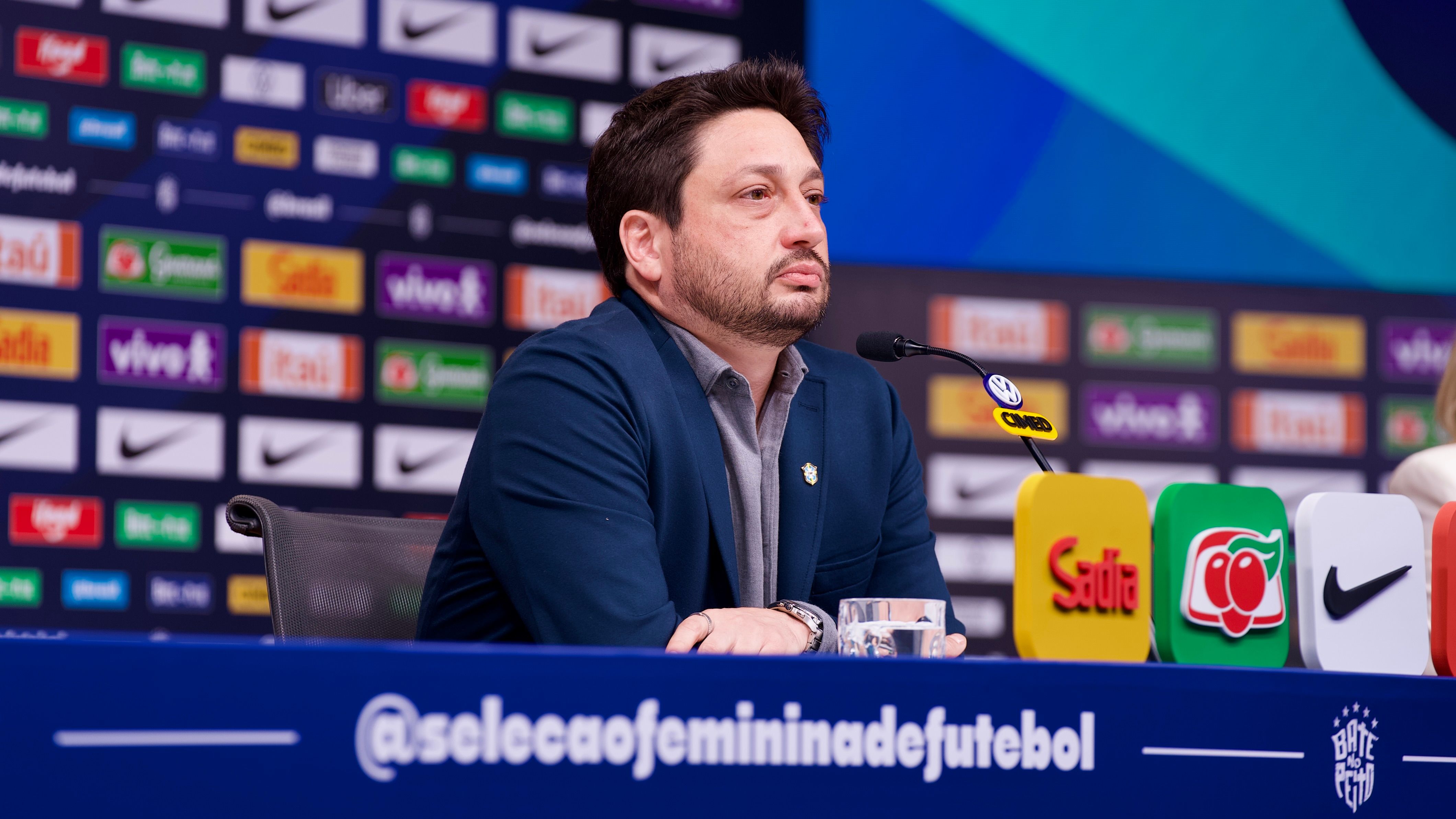 Técnico Arthur Elias convoca Seleção Feminina para FIFA Series