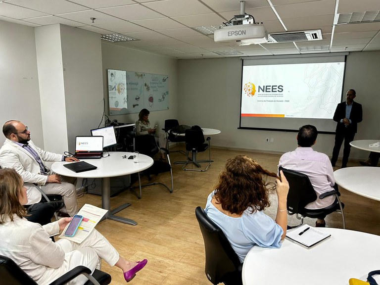 FNDE recebe comitiva de especialistas para aprimorar o programa do ...