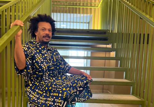 Cantor baiano Ari Neves faz única apresentação na Sala Guiomar Novaes ...