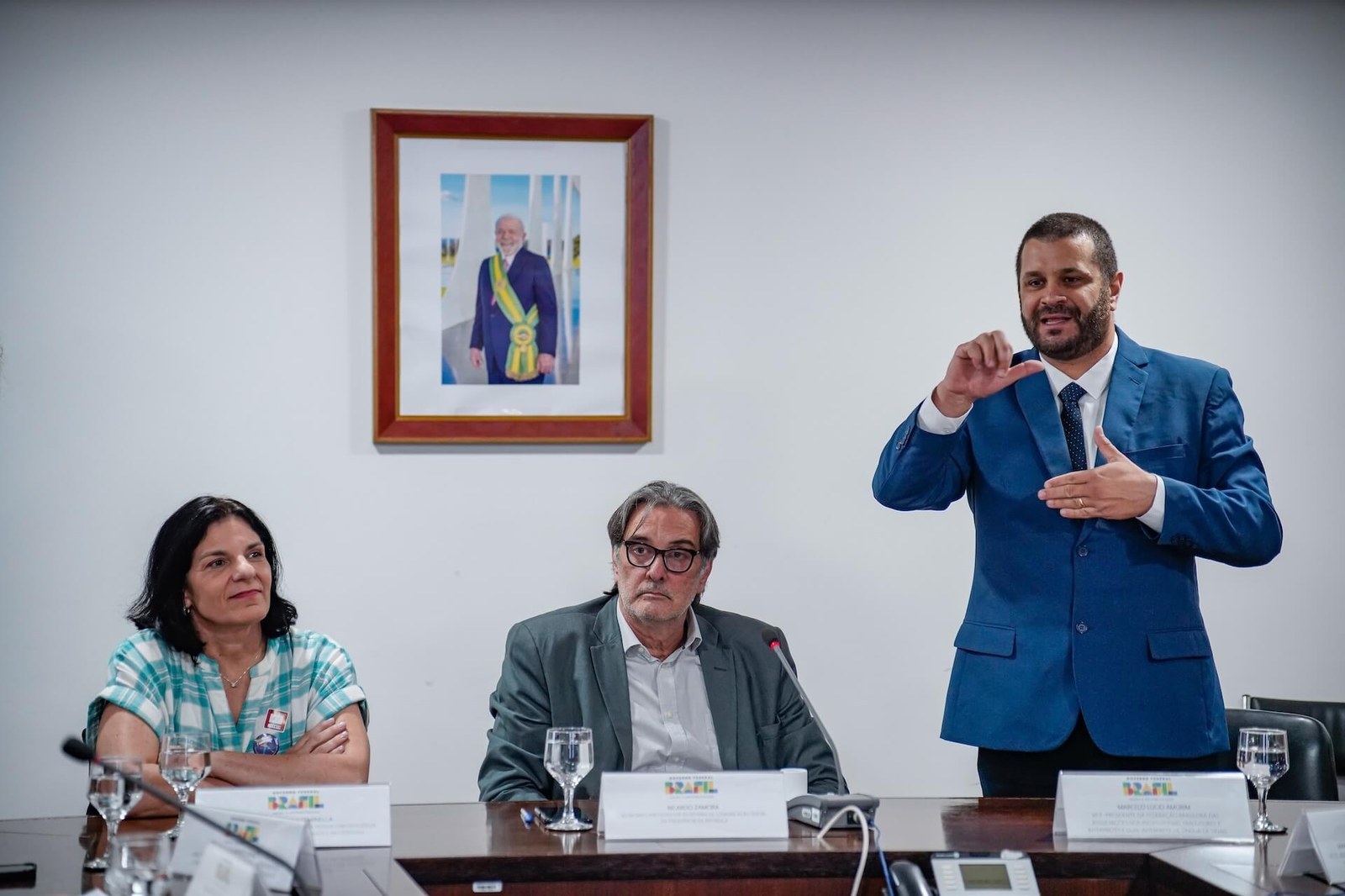 Launch of the G20 V-Book in Brazilian Sign Language promotes inclusion ...