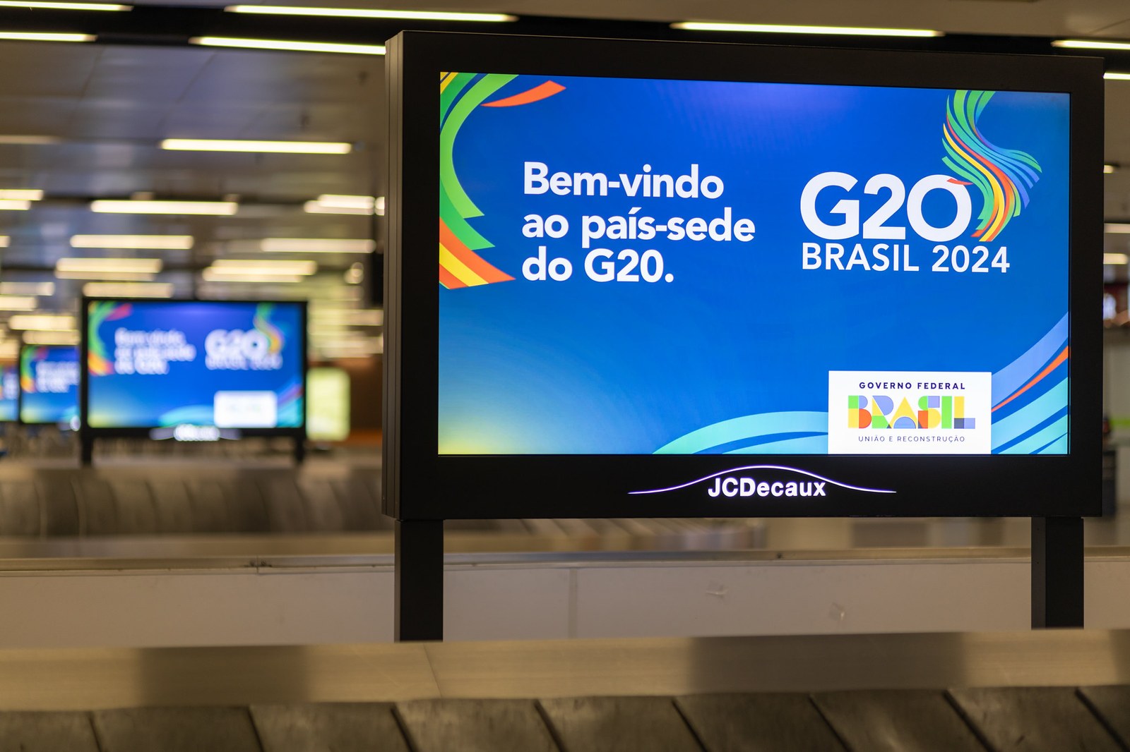 The G20 logo translates the Brazilian commitment to global cooperation ...