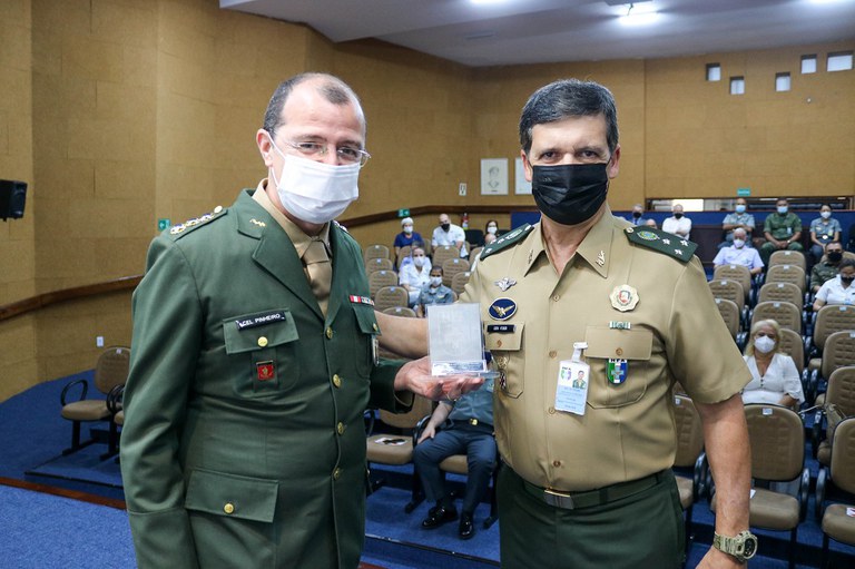 HFA realiza despedida do Coronel Pinheiro — Hospital das Forças Armadas ...