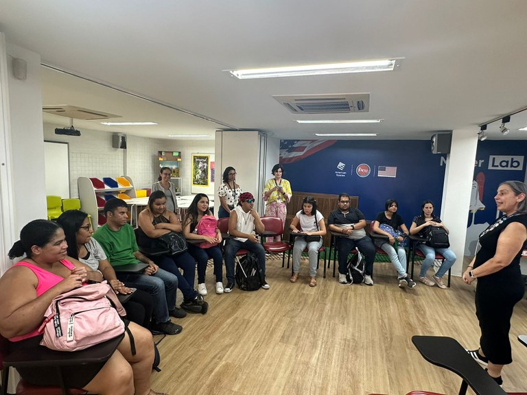 Alunos do IBC começam curso de inglês no IBEU — IBC