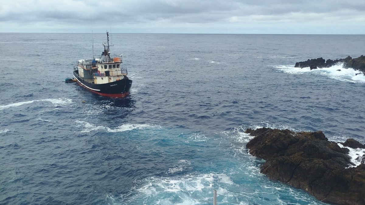 Embarcação em São Pedro e São Paulo — Instituto Chico Mendes de ...