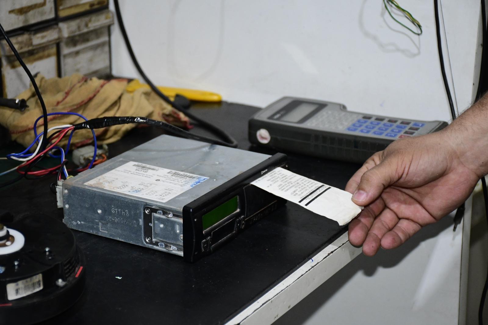 A ‘caixa-preta’ das estradas: Inmetro destaca papel do cronotacógrafo ...