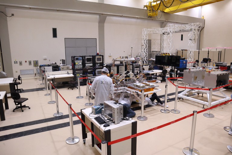 LIT celebra 37 anos de excelência em integração e testes espaciais ...