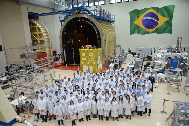 013.jpg — Instituto Nacional de Pesquisas Espaciais