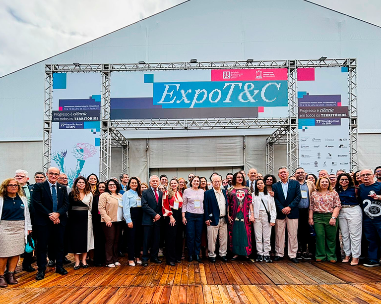 Abertura da SBPC destaca importância da soberania nacional — Museu de ...