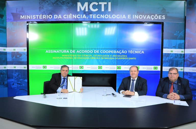 MCTI E IFES ASSINAM ACORDO PARA FOMENTAR INOVAÇÃO EM VITÓRIA ...