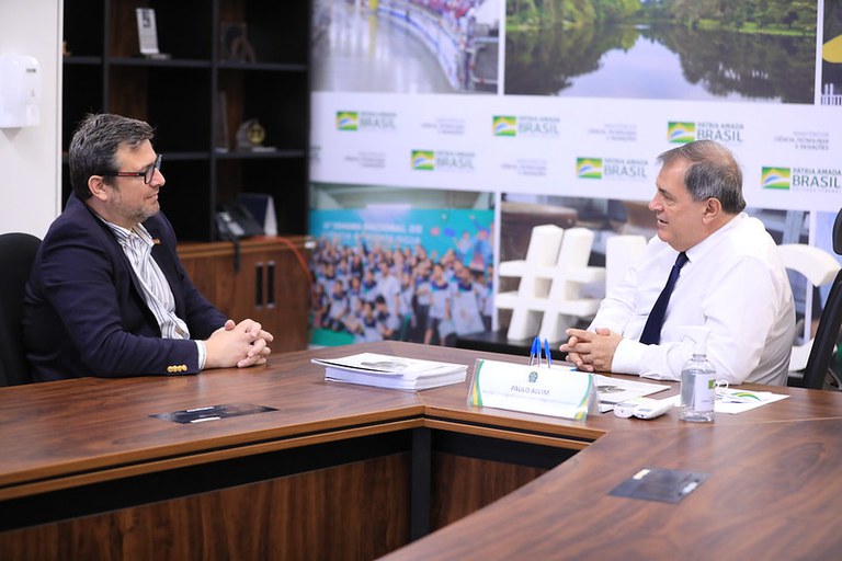 Ministro Paulo Alvim e presidente da Fapesc debatem parcerias em ...