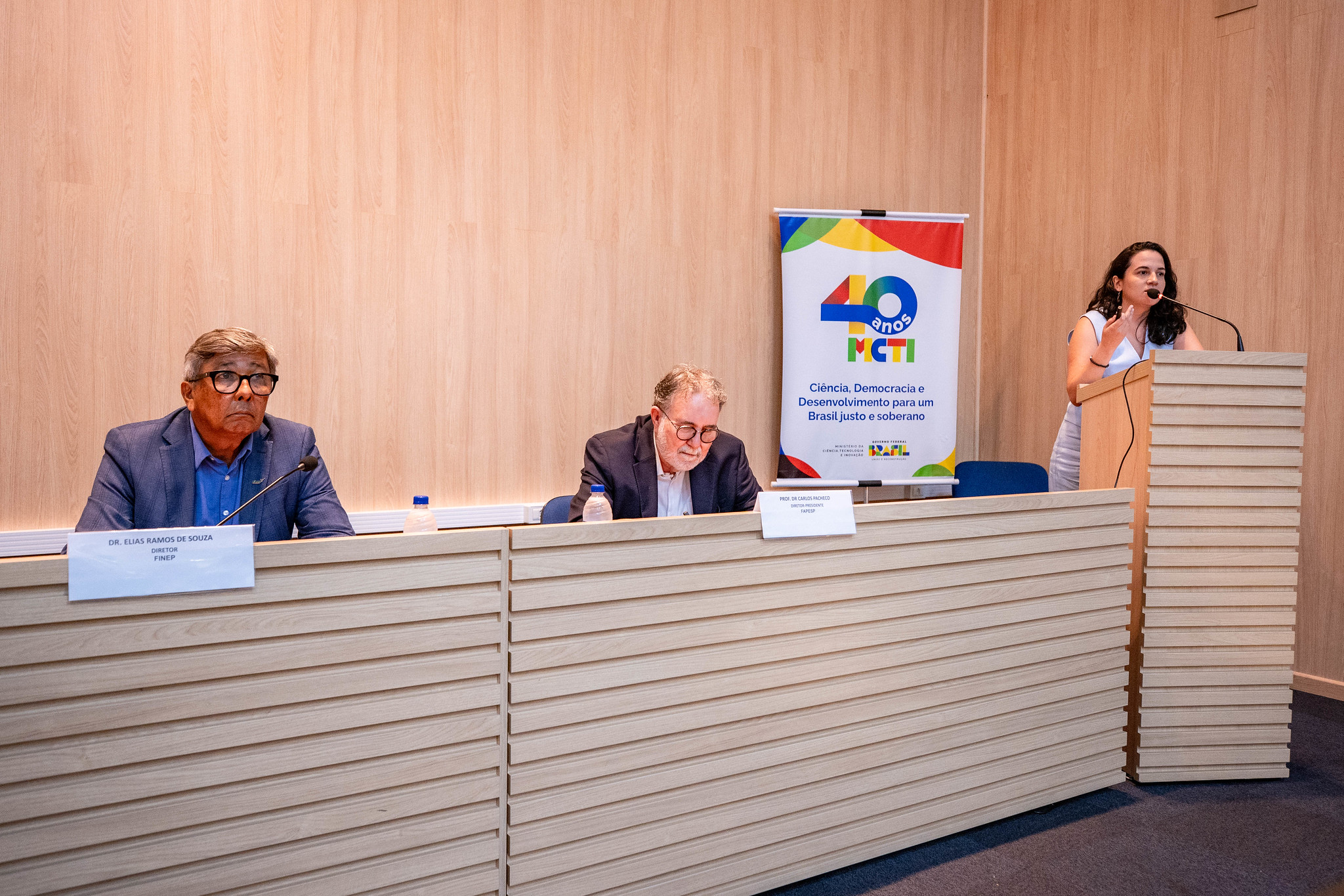 Ministra Luciana Santos celebra 40 anos do MCTI na Unicamp — Ministério ...