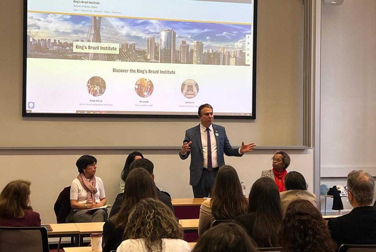 MEC e King’s College retomam cooperação — Ministério da Educação