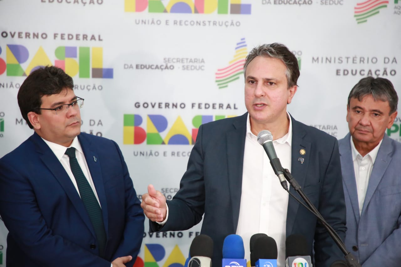 Piauí formaliza adesão aos novos programas do MEC — Ministério da Educação