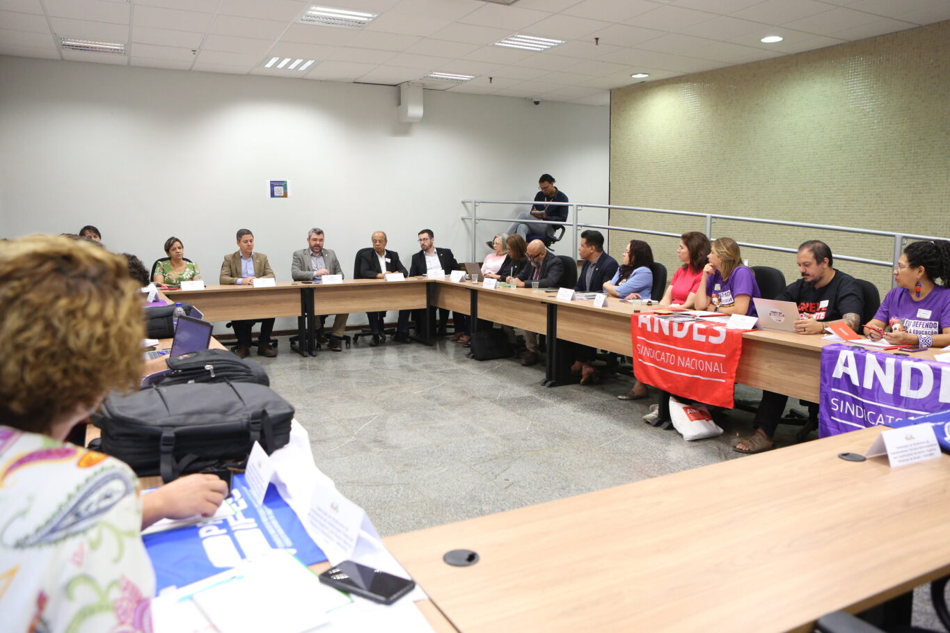 MEC apresenta novas propostas para servidores da educação — Ministério ...