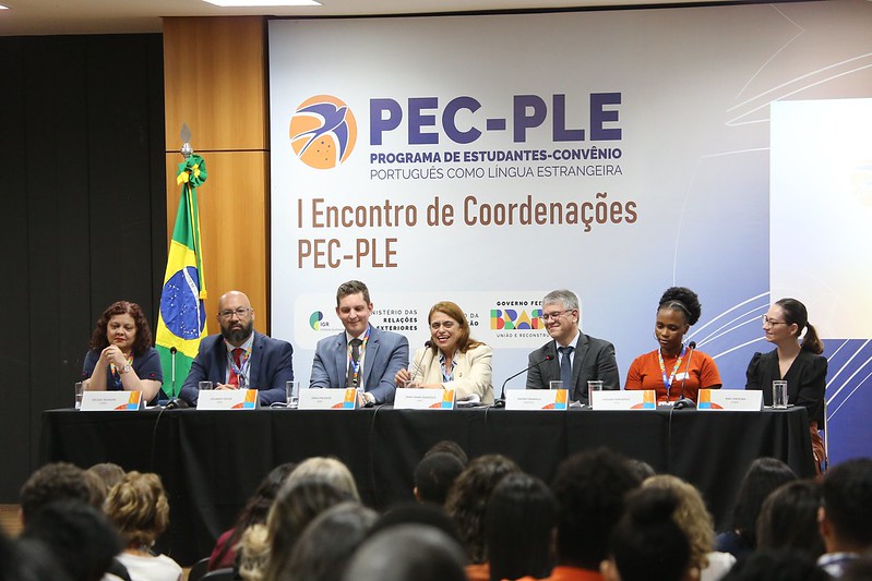 Encontro reúne coordenações do PEC-PLE em Brasília — Ministério da Educação