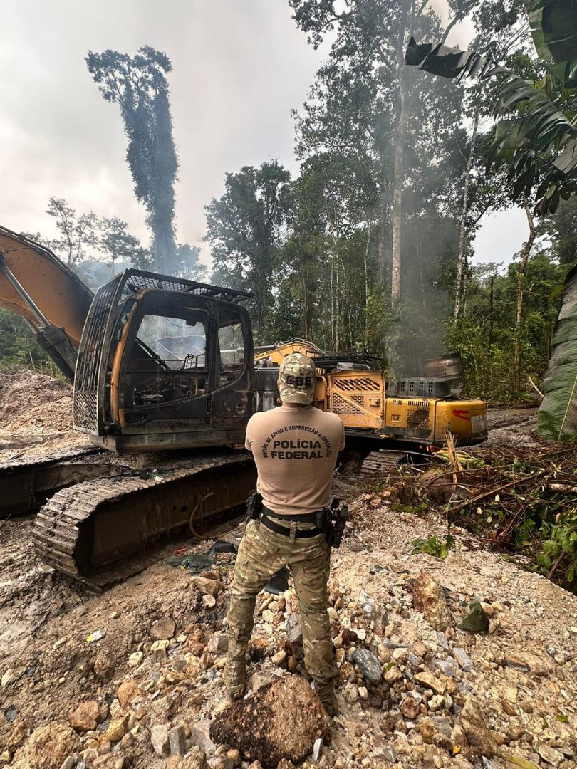 PF combate garimpo ilegal em área próxima à reserva Waiãpi — Polícia ...