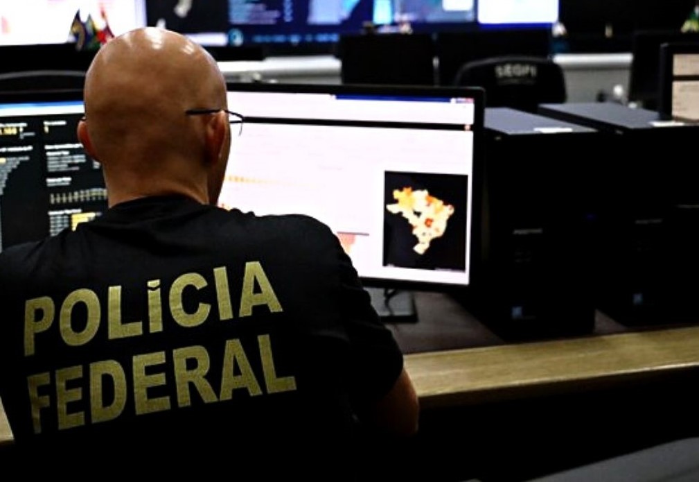 PF prende hacker suspeito de invadir sites do Senado, Exército e TSE ...