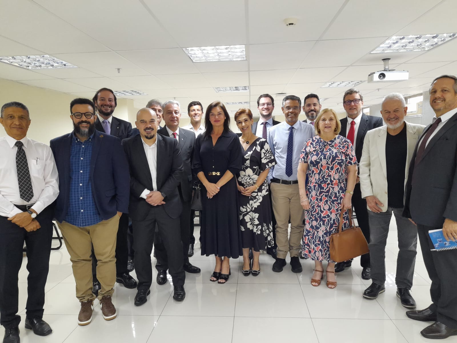 PREVIC se reúne com representantes das EFPC instituídas — PREVIC ...