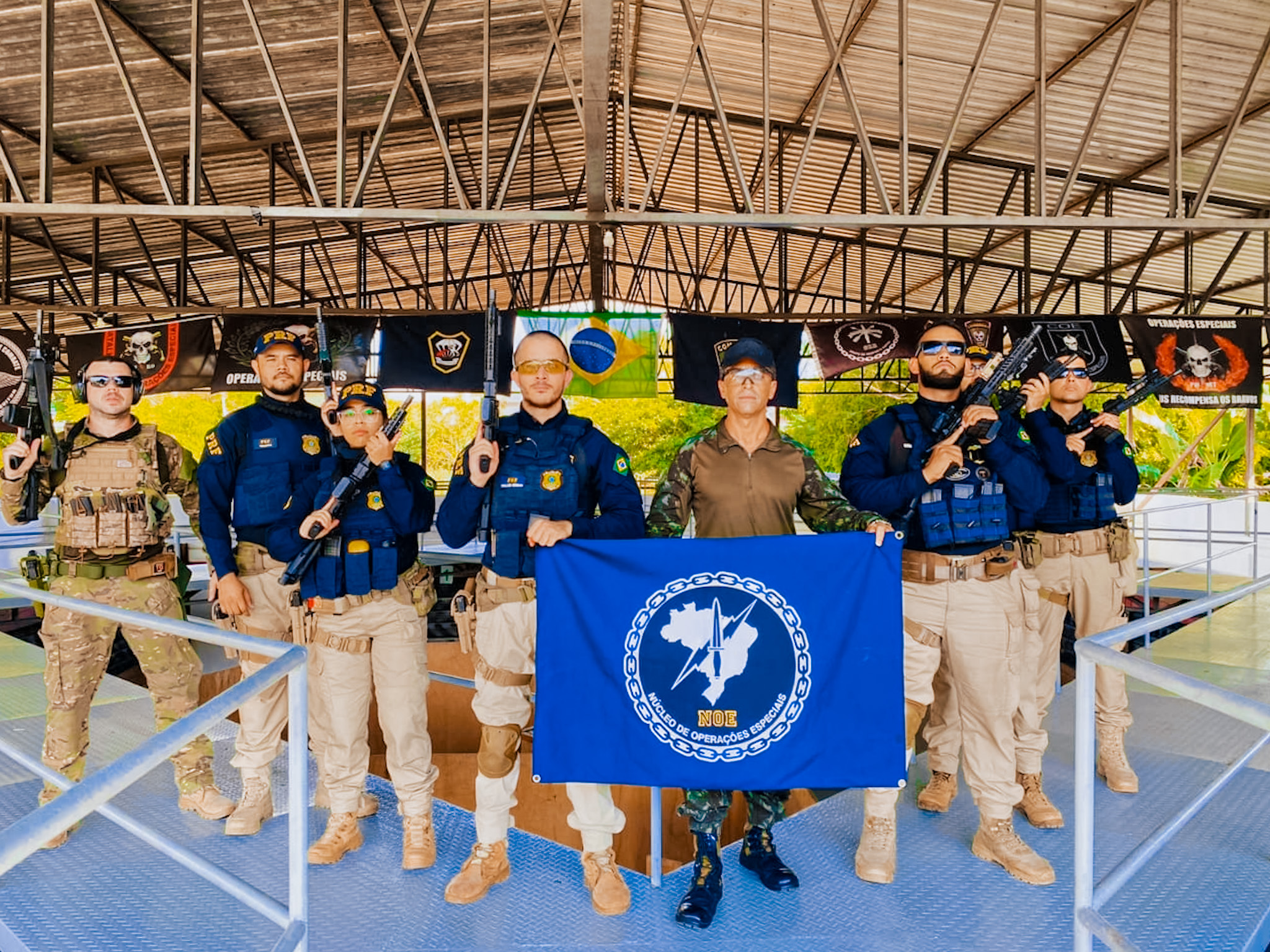 Equipe do COE da PRF-AM recebe capacitação do CORE/PC-AM — Polícia ...