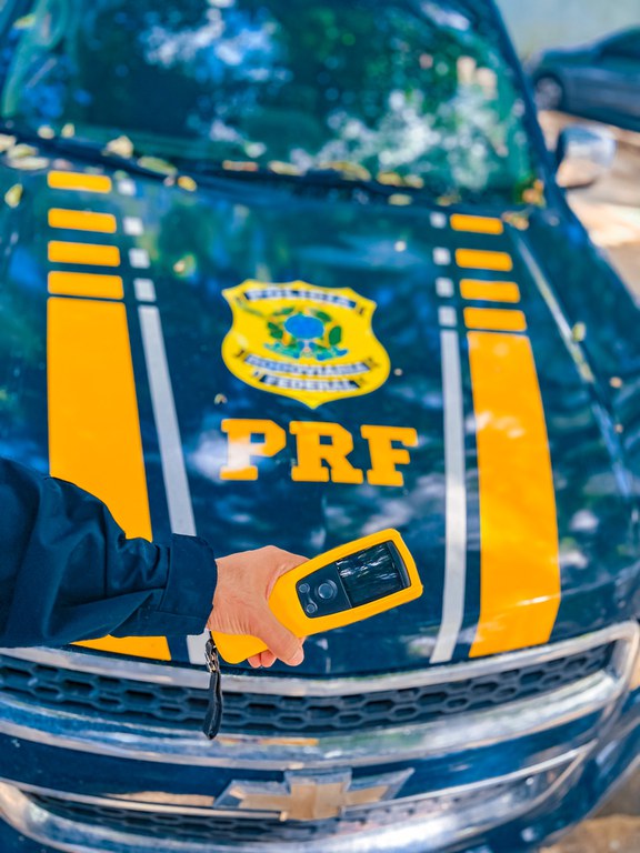 PRF-AM prende condutor inabilitado e alcoolizado em Humaitá — Polícia ...
