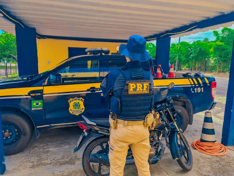 PRF-AM prende homem em flagrante por embriaguez ao volante — Polícia Rodoviária Federal