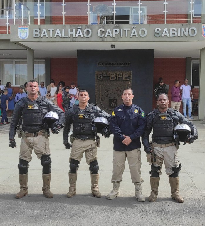 PRFs concluem curso de Motociclista Militar Batedor no 6º Batalhão de ...