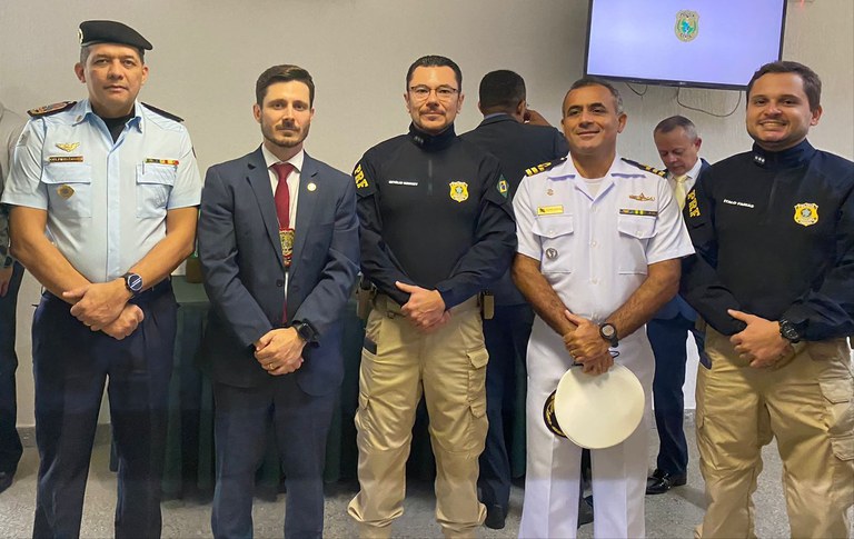 PRF prestigia posse do novo Delegado-Geral da PCCE. — Polícia Rodoviária Federal