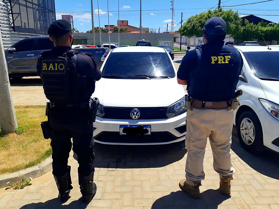 PRF e CPRAIO recuperam veículo clonado em Iguatu (CE) — Polícia Rodoviária Federal