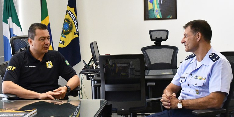 Superintendente da PRF/MS recebe visita do Comandante da BACG — Polícia Rodoviária Federal