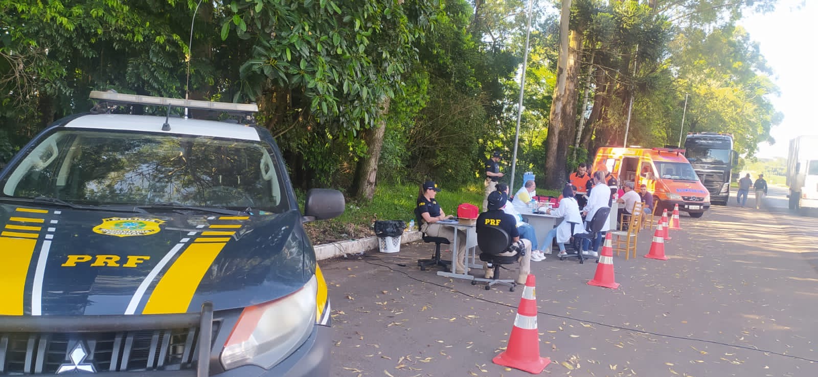 PRF realiza comando de saúde nas rodovias federais do RS — Polícia ...