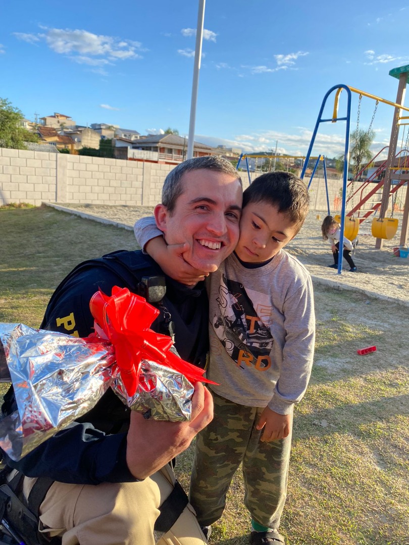 Maio Amarelo: PRF e Instituto Anjos Maura de Oliveira promovem ação ...