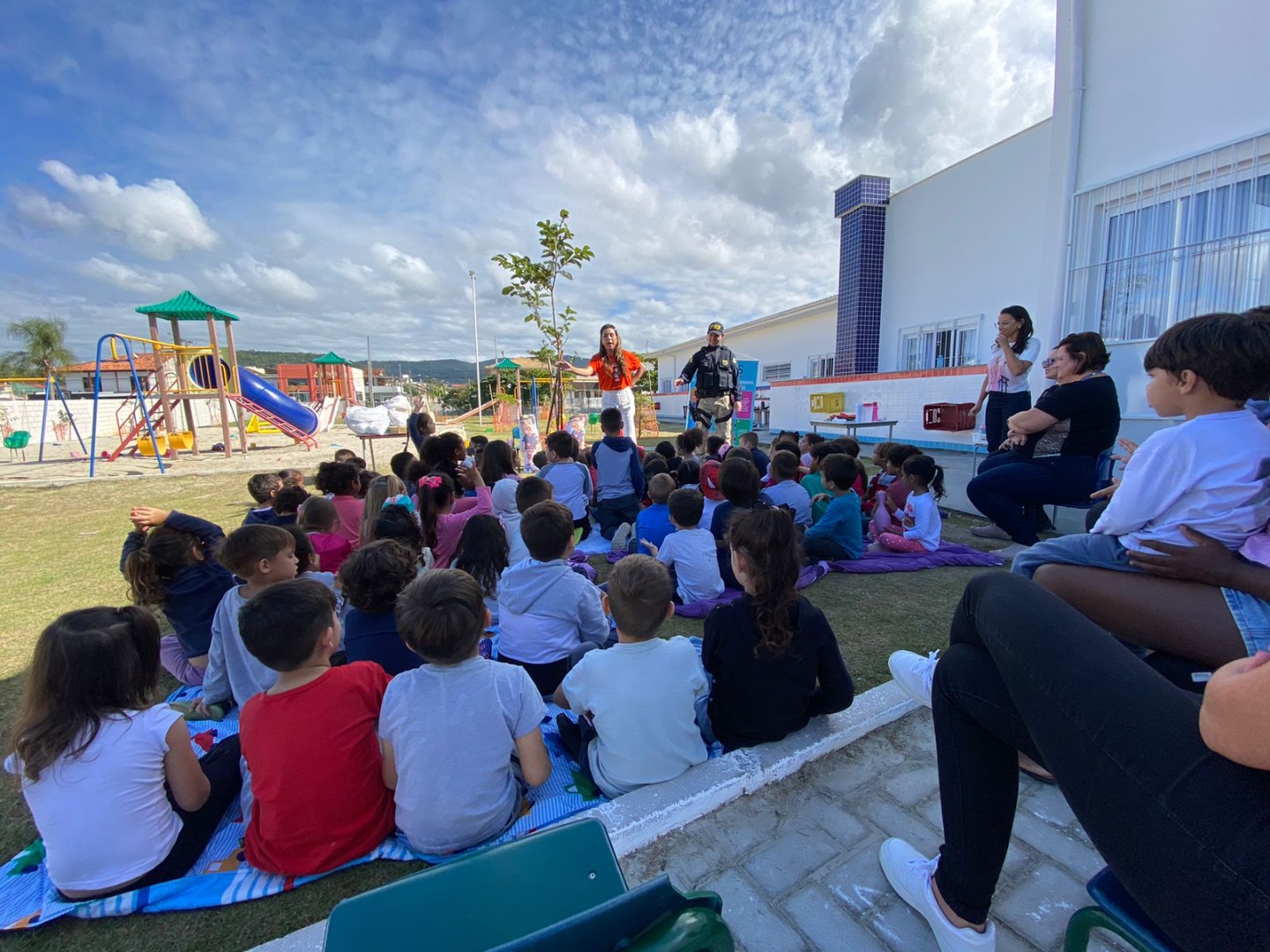 Maio Amarelo: PRF e Instituto Anjos Maura de Oliveira promovem ação ...