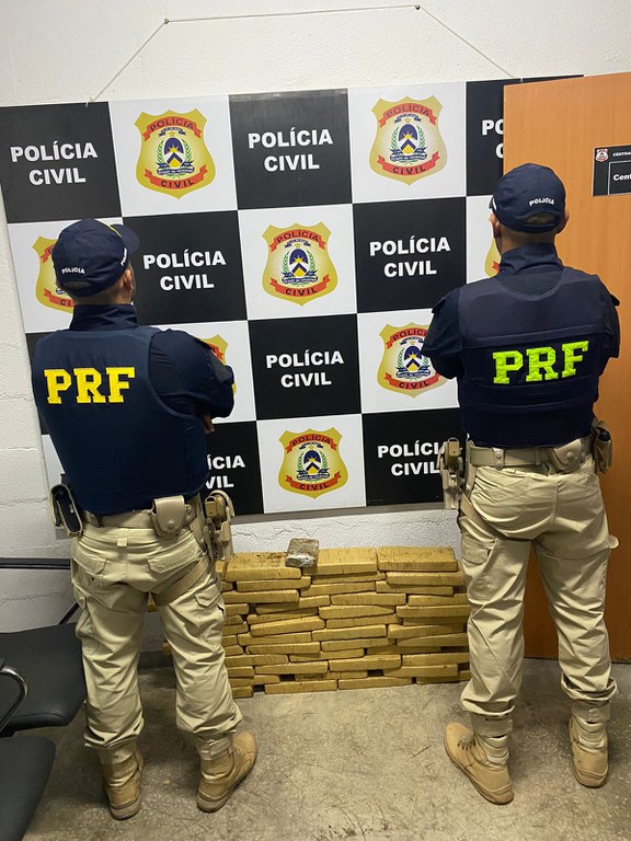 50,6kg de substância análoga à maconha foram apreendidas, em Paraíso do Tocantins/TO — Polícia ...
